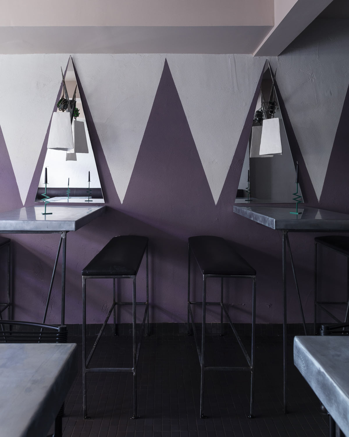 BAR CRISPIN – Jermaine Gallacher