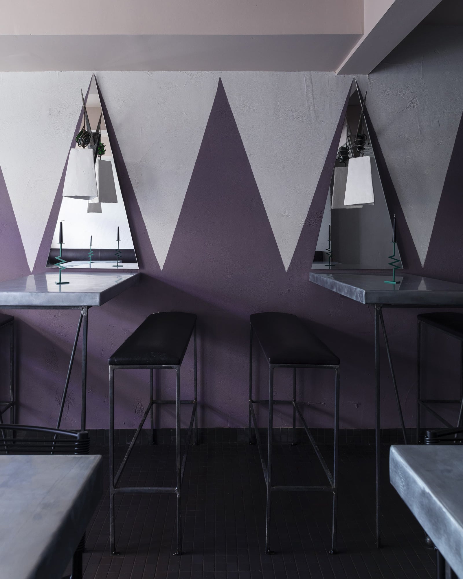 BAR CRISPIN – Jermaine Gallacher